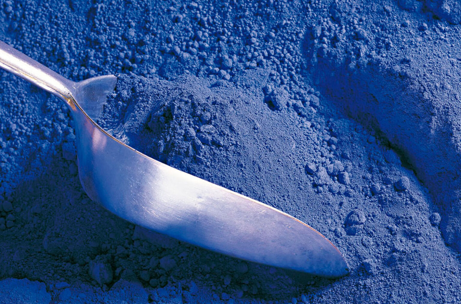 Pigment Blue – Lona Industries Ltd
